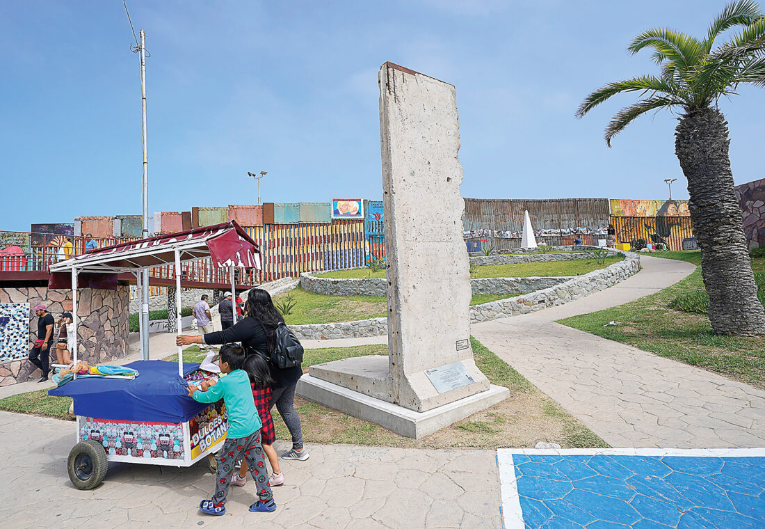 Berlin Wall relic placed at US-Mexico border | News, Sports, Jobs ...
